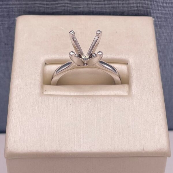White Gold Solitaire Mounting | Solid Gold Jewelers